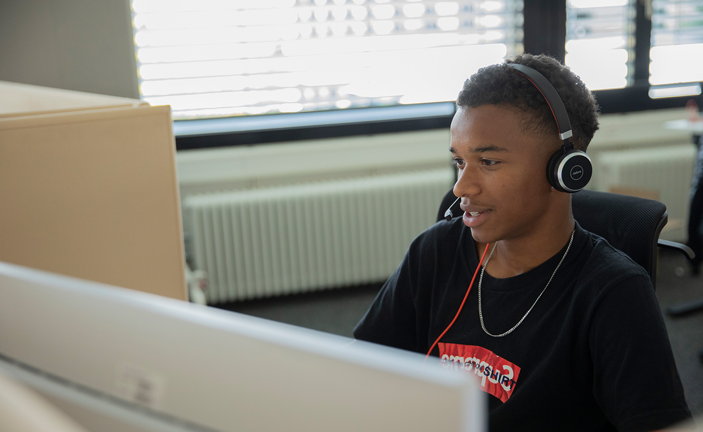 Apprentissage d'agente/agent relation client CFC 3 ans | La Poste Suisse